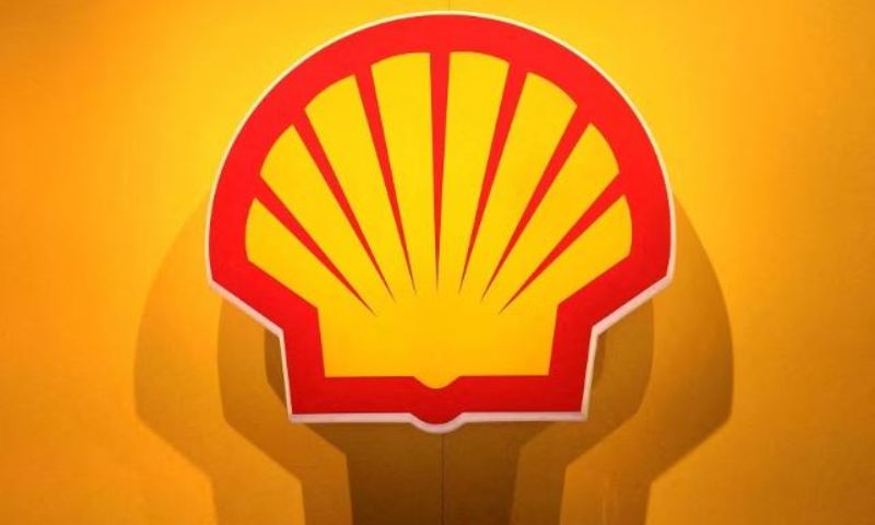 Shell takes lead in use of LNG, electric vessels as it navigates to ...