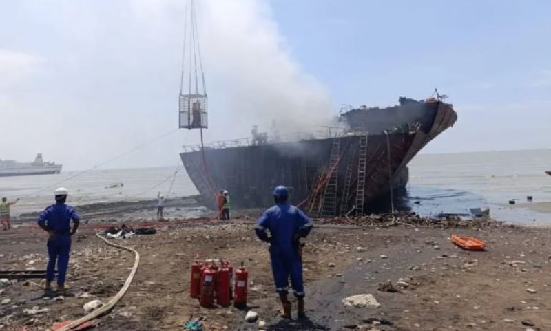 Bangladesh shipyard explosion highlights regulatory failures - India ...